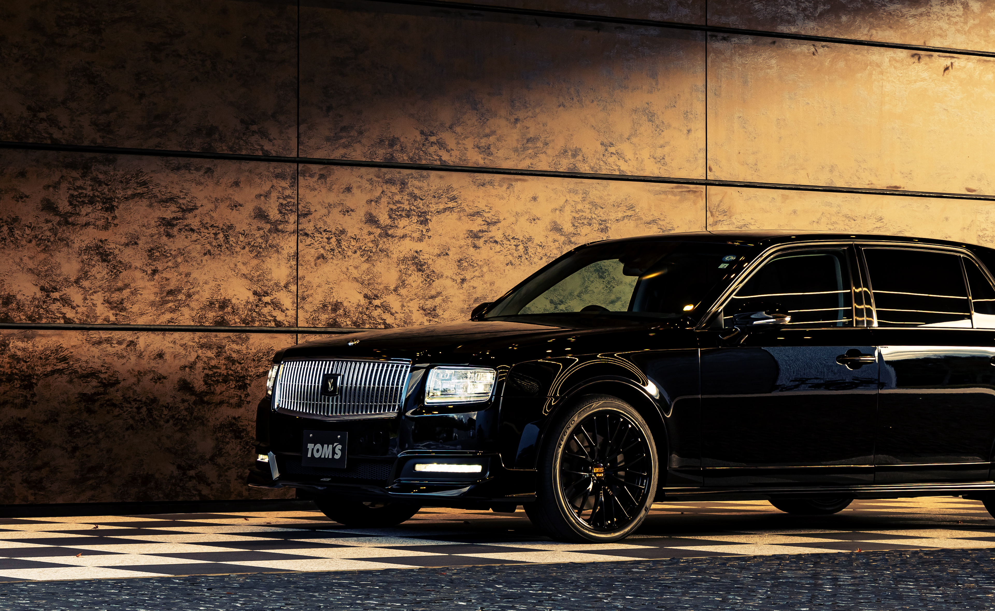 TOM'S COMPLETE CAR | TOM'S