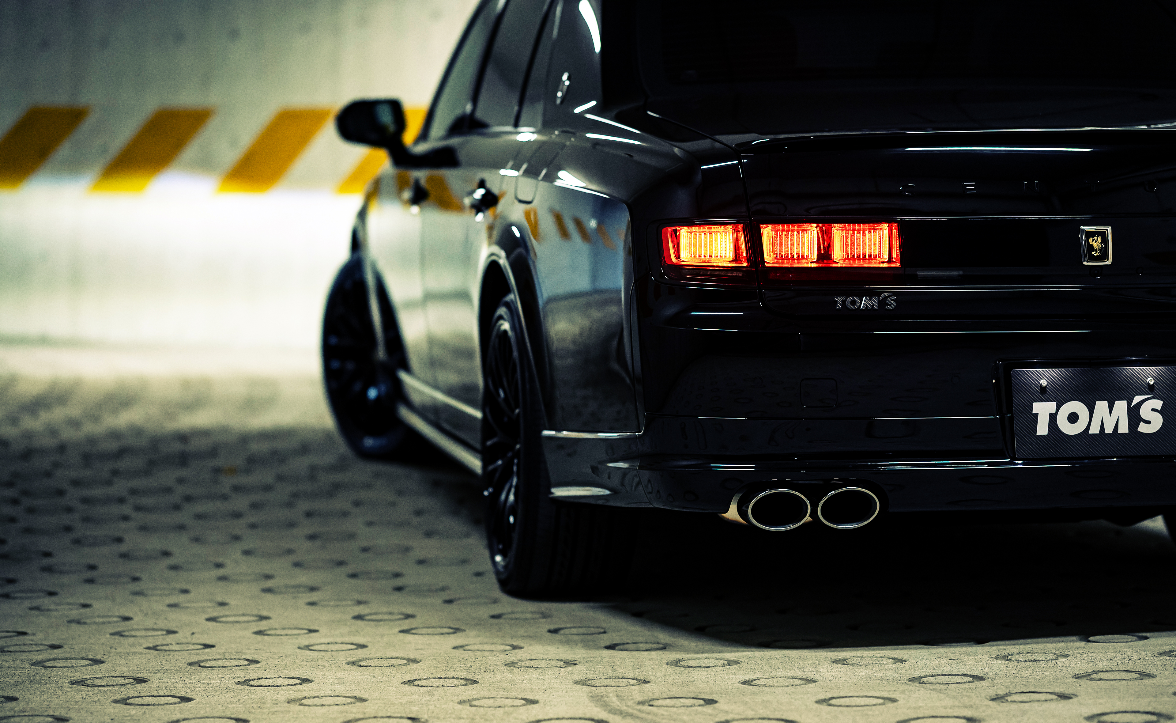 TOM'S COMPLETE CAR | TOM'S