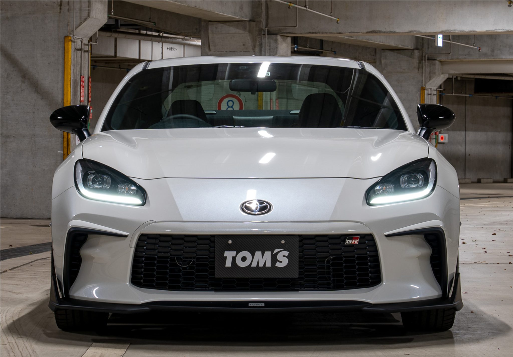 TOYOTA GR86 | TOM'S