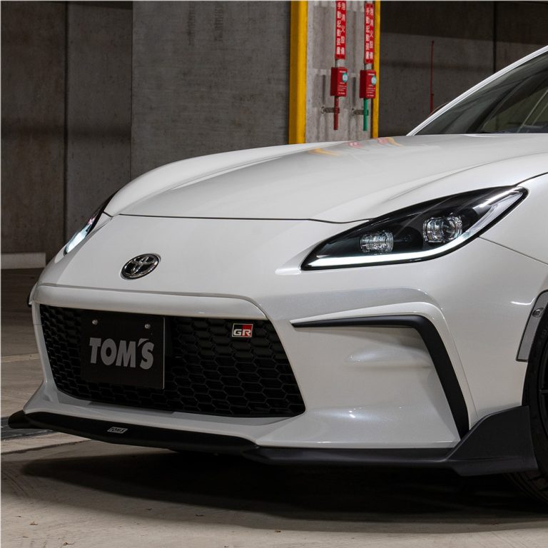 TOYOTA GR86 | TOM'S